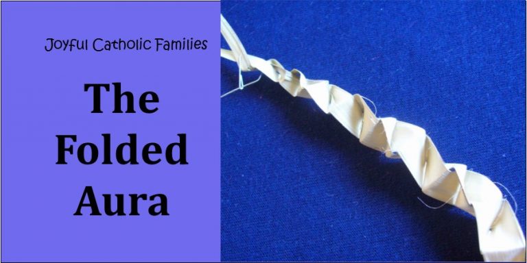 Learn How to Weave Palms Using Strips of Colored Paper